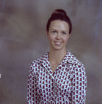 Miss Milne portrait - Collections Online - Auckland War Memorial Museum