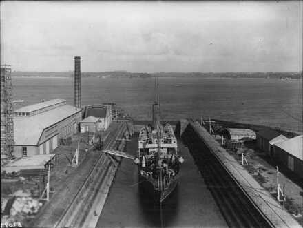 Calliope Dock with steamer in dock. - Collections Online - Auckland War ...