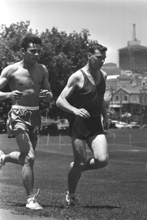 Peter Snell running with Sartos. - Collections Online - Auckland War ...