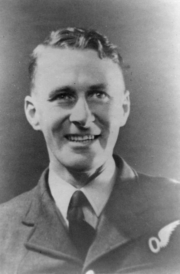 Donald Meldrum Mathewson - Online Cenotaph - Auckland War Memorial Museum