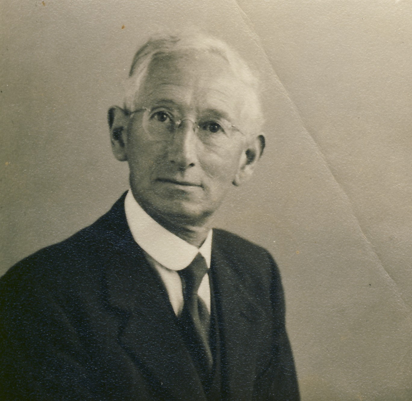 Leonard Gordon Cameron - Online Cenotaph - Auckland War Memorial Museum