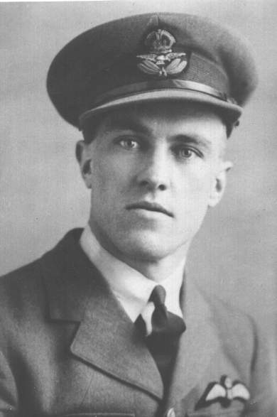 Keith Henry Iveson Easton - Online Cenotaph - Auckland War Memorial Museum