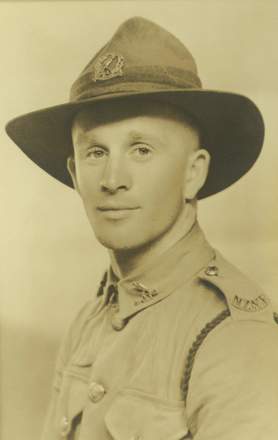 Leslie Maxwell Clark - Online Cenotaph - Auckland War Memorial Museum