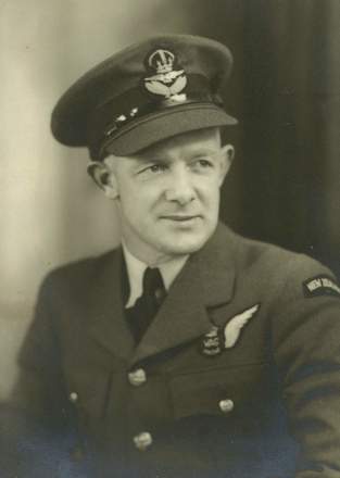 John Houlden - Online Cenotaph - Auckland War Memorial Museum