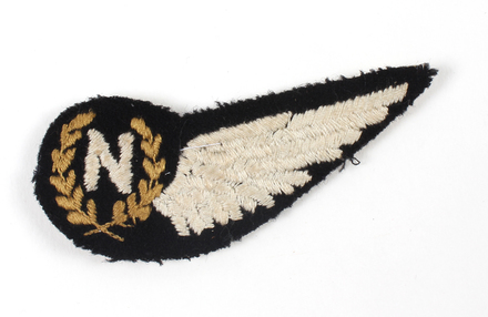 badge, RNZAF - Collections Online - Auckland War Memorial Museum