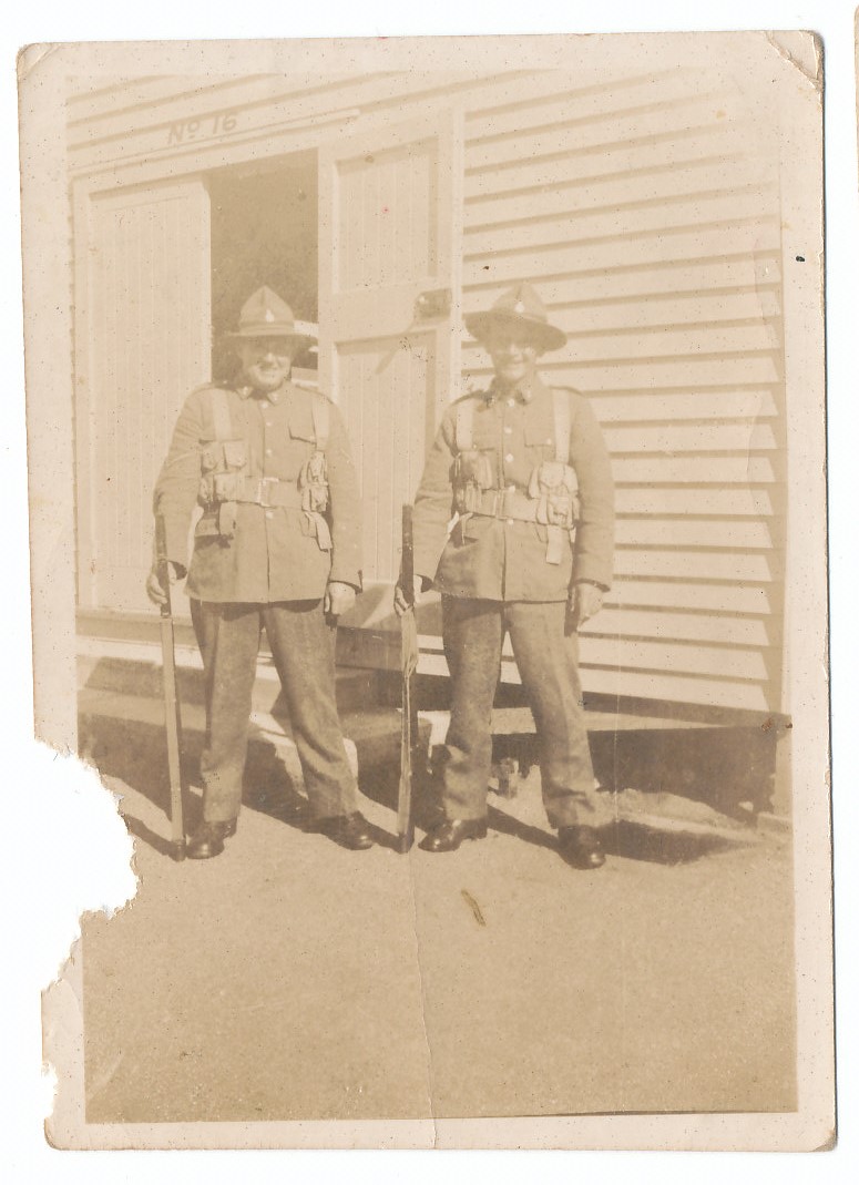 Kenneth Adrian Hunt - Online Cenotaph - Auckland War Memorial Museum