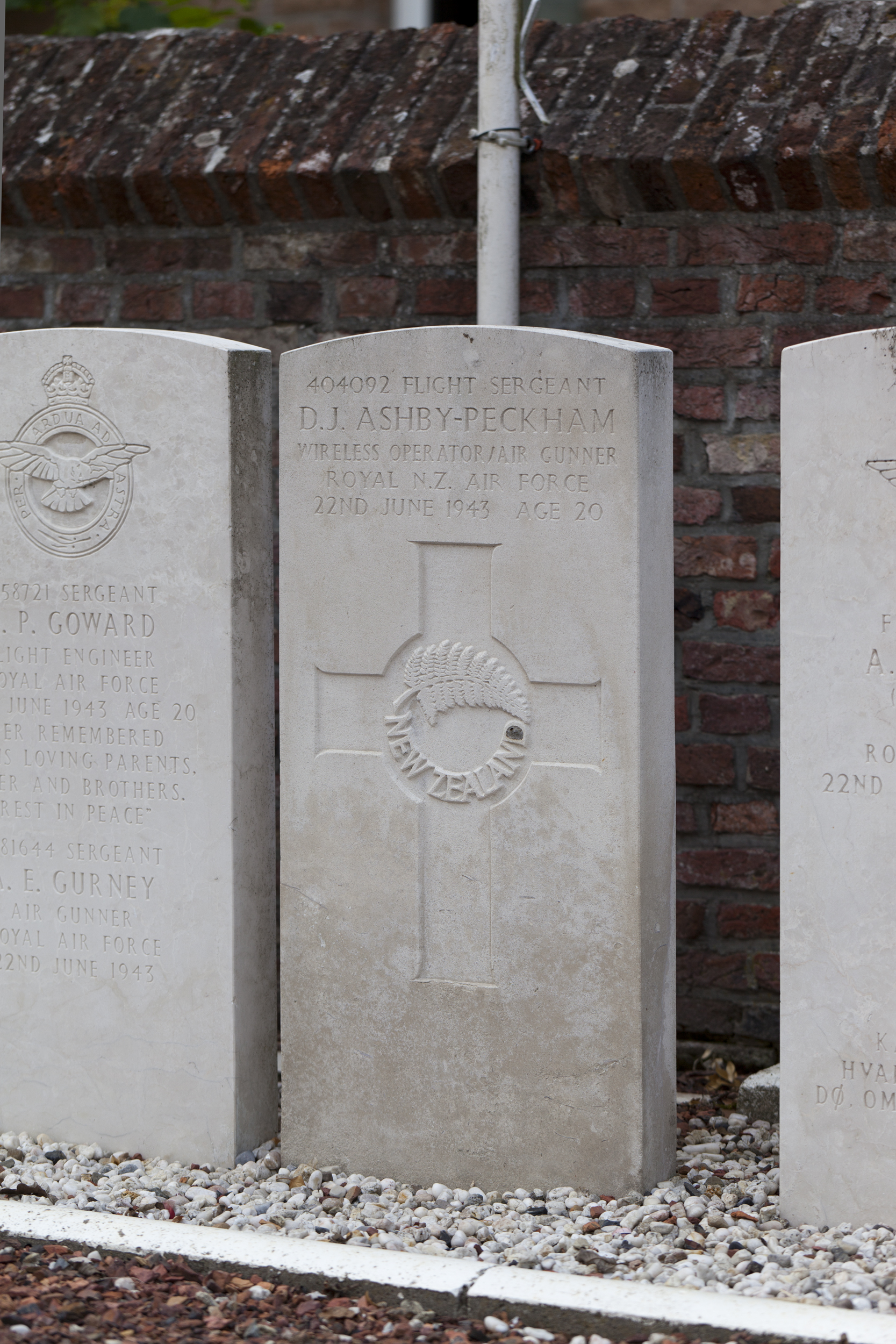 Douglas Joseph Ashby-Peckham - Online Cenotaph - Auckland War Memorial ...