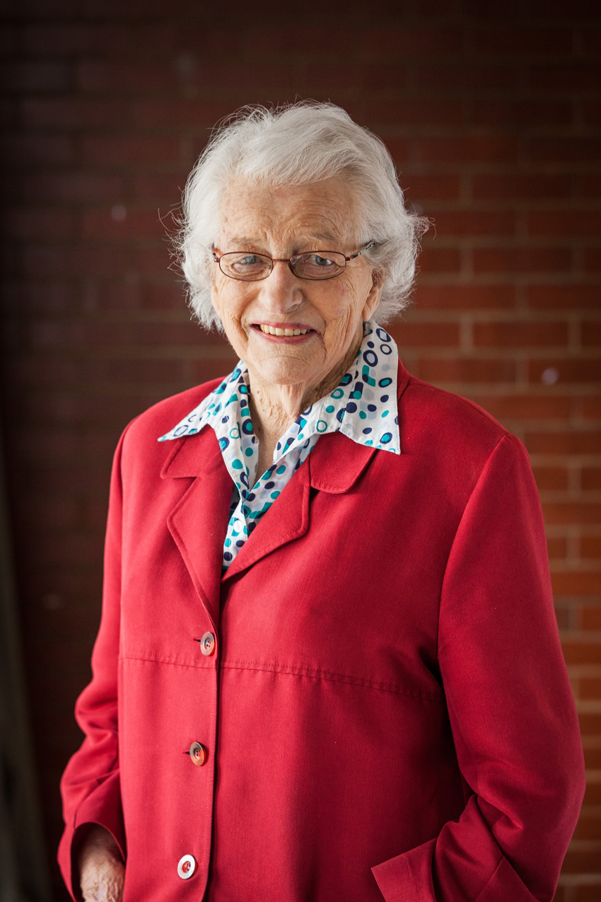 Elizabeth Muriel McAuley - Online Cenotaph - Auckland War Memorial Museum